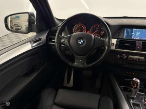 Black BMW X5 2011 in Marijampole, with an engine capacity of 2.99 L and mileage of 268 thousand km for 10999 €, photo 15 on AUTOMOTO.COM.LV