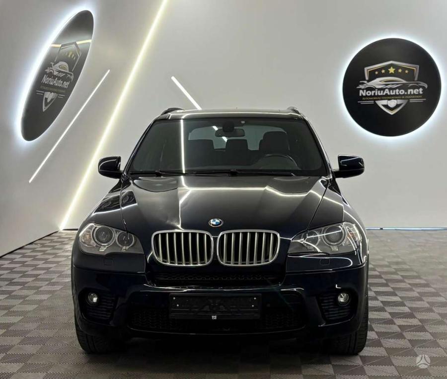 Black BMW X5 2011 in Marijampole, with an engine capacity of 2.99 L and mileage of 268 thousand km for 10999 €, photo 21 on AUTOMOTO.COM.LV