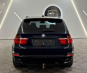 Black BMW X5 2011 in Marijampole, with an engine capacity of 2.99 L and mileage of 268 thousand km for 10999 €, photo 30 on AUTOMOTO.COM.LV