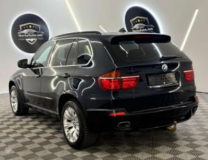 Black BMW X5 2011 in Marijampole, with an engine capacity of 2.99 L and mileage of 268 thousand km for 10999 €, photo 31 on AUTOMOTO.COM.LV