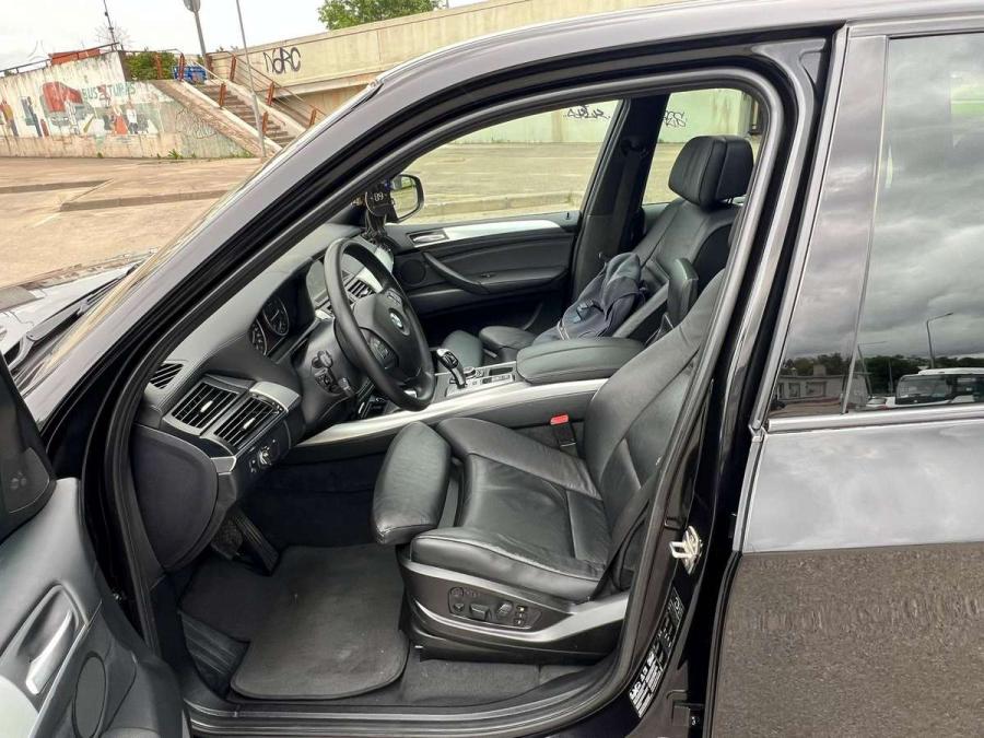 Melns BMW X5 2011 Šauļi, ar dzinēja tilpumu 2.99 L un nobraukumu 313 tūkst. km par 10450 €, foto 11 vietnē AUTOMOTO.COM.LV