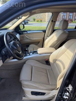 Melns BMW X5 2011 Aizkraukle, ar dzinēja tilpumu 4.00 L un nobraukumu 284 tūkst. km par 10300 €, foto 6 vietnē AUTOMOTO.COM.LV