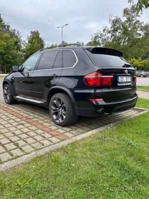 Melns BMW X5 2011 Kuresāre, ar dzinēja tilpumu 3.00 L un nobraukumu 323 tūkst. km par 13800 €, foto 4 vietnē AUTOMOTO.COM.LV