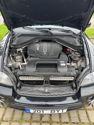 Melns BMW X5 2011 Kuresāre, ar dzinēja tilpumu 3.00 L un nobraukumu 323 tūkst. km par 13800 €, foto 8 vietnē AUTOMOTO.COM.LV