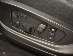Black BMW X5 2011 in Marijampole, with an engine capacity of 2.99 L and mileage of 269 thousand km for 12650 €, photo 18 on AUTOMOTO.COM.LV