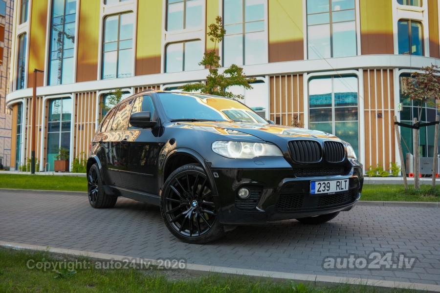 Black BMW X5 2011 in Tallinn, with an engine capacity of 3.00 L and mileage of 270 thousand km for 15299 €, photo 1 on AUTOMOTO.COM.LV
