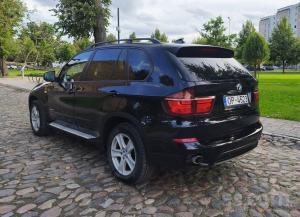 Black BMW X5 2011 in Jelgava, with an engine capacity of 3.00 L and mileage of 0 thousand km for 8900 €, photo 3 on AUTOMOTO.COM.LV