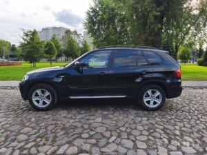 Black BMW X5 2011 in Jelgava, with an engine capacity of 3.00 L and mileage of 0 thousand km for 8900 €, photo 9 on AUTOMOTO.COM.LV
