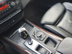 Black BMW X5 2011 in Jelgava, with an engine capacity of 3.00 L and mileage of 0 thousand km for 8900 €, photo 17 on AUTOMOTO.COM.LV