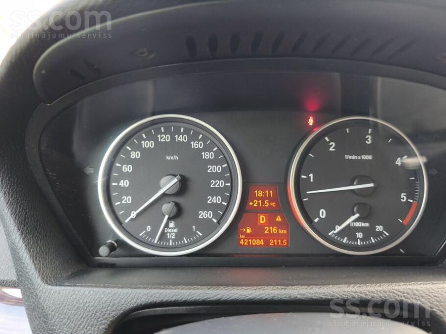 Black BMW X5 2011 in Jelgava, with an engine capacity of 3.00 L and mileage of 0 thousand km for 8900 €, photo 23 on AUTOMOTO.COM.LV