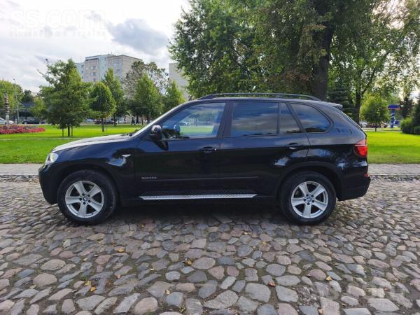 BMW X5 2011 Jelgava vietnē Melns BMW X5 2011 Jelgava, ar dzinēja tilpumu 3.00 L un nobraukumu 0 tūkst. km par 8900 €, foto 9 vietnē AUTOMOTO.COM.LV