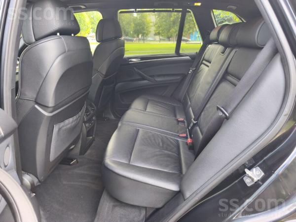 BMW X5 2011 Jelgava vietnē Melns BMW X5 2011 Jelgava, ar dzinēja tilpumu 3.00 L un nobraukumu 0 tūkst. km par 8900 €, foto 11 vietnē AUTOMOTO.COM.LV