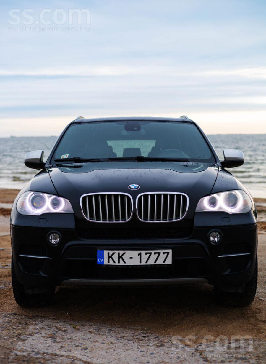 Melns BMW X5 2011 Liepāja, ar dzinēja tilpumu 3.00 L un nobraukumu 238 tūkst. km par 10500 €, foto 4 vietnē AUTOMOTO.COM.LV