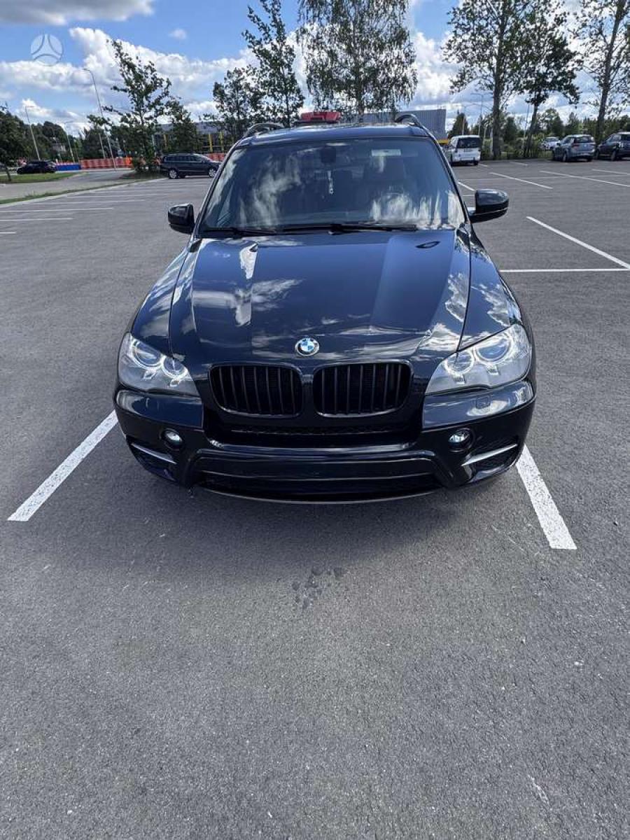 Melns BMW X5 2011 Telšiai, ar dzinēja tilpumu 2.99 L un nobraukumu 250 tūkst. km par 8900 €, foto 3 vietnē AUTOMOTO.COM.LV