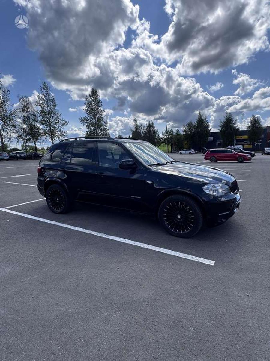 Melns BMW X5 2011 Telšiai, ar dzinēja tilpumu 2.99 L un nobraukumu 250 tūkst. km par 8900 €, foto 7 vietnē AUTOMOTO.COM.LV