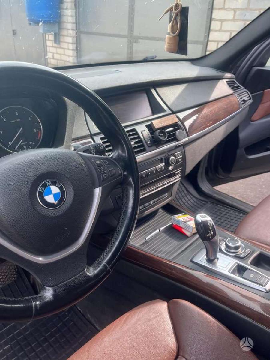 Melns BMW X5 2011 Telšiai, ar dzinēja tilpumu 2.99 L un nobraukumu 250 tūkst. km par 8900 €, foto 9 vietnē AUTOMOTO.COM.LV
