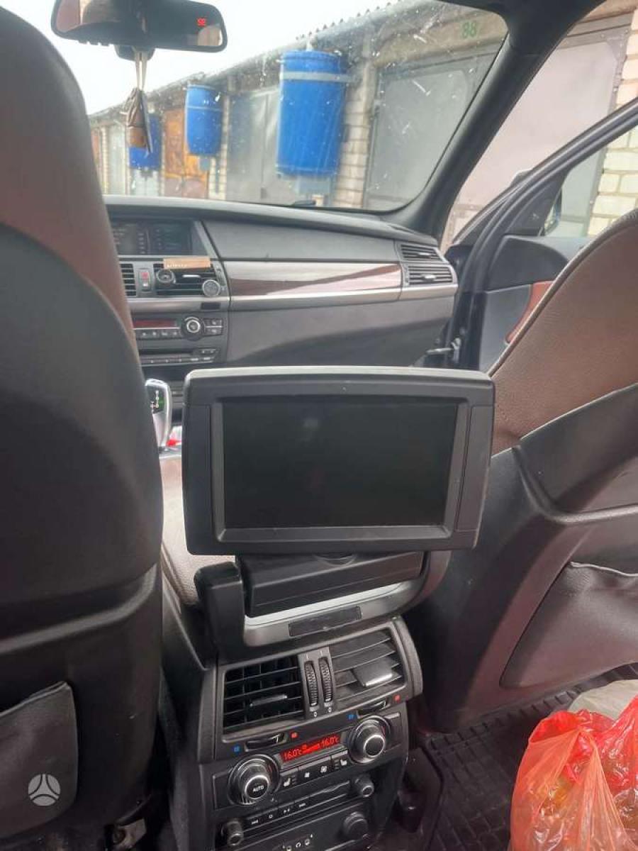 Melns BMW X5 2011 Telšiai, ar dzinēja tilpumu 2.99 L un nobraukumu 250 tūkst. km par 8900 €, foto 10 vietnē AUTOMOTO.COM.LV