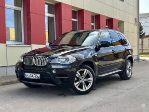 Melns BMW X5 2011 Kėdainiai, ar dzinēja tilpumu 2.99 L un nobraukumu 284 tūkst. km par 11900 €, foto 3 vietnē AUTOMOTO.COM.LV