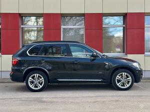 Melns BMW X5 2011 Kėdainiai, ar dzinēja tilpumu 2.99 L un nobraukumu 284 tūkst. km par 11900 €, foto 7 vietnē AUTOMOTO.COM.LV