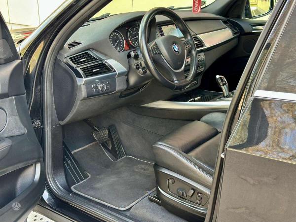 Melns BMW X5 2011 Kėdainiai, ar dzinēja tilpumu 2.99 L un nobraukumu 284 tūkst. km par 11900 €, foto 8 vietnē AUTOMOTO.COM.LV