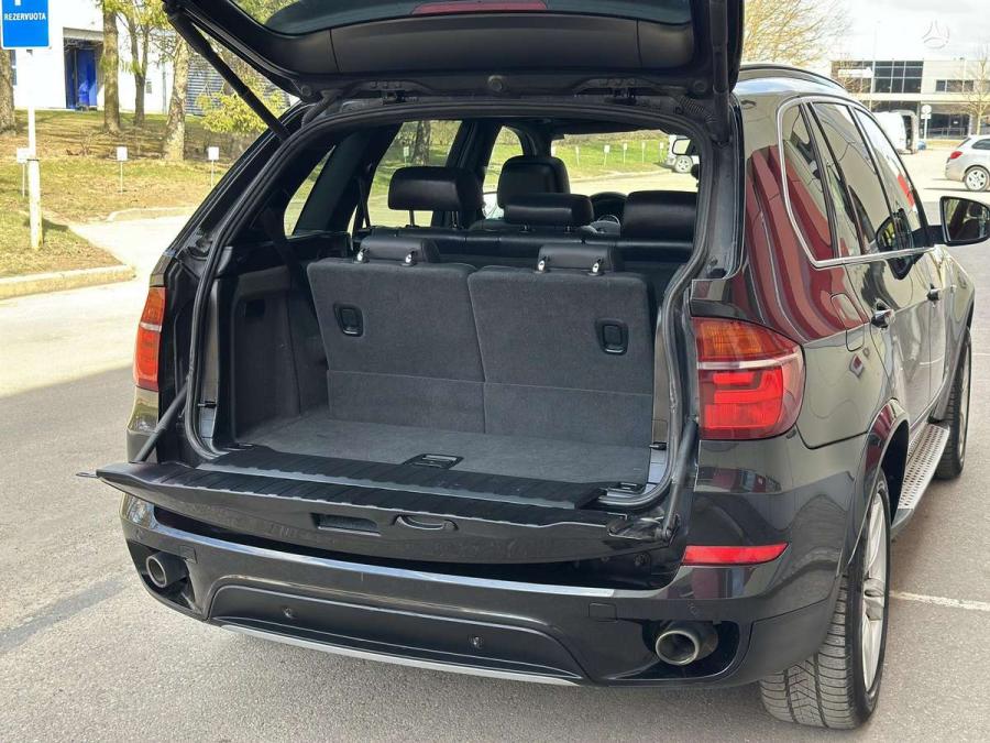 Melns BMW X5 2011 Kėdainiai, ar dzinēja tilpumu 2.99 L un nobraukumu 284 tūkst. km par 11900 €, foto 27 vietnē AUTOMOTO.COM.LV