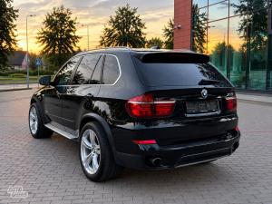 Melns BMW X5 2011 Utena, ar dzinēja tilpumu 3.00 L un nobraukumu 217 tūkst. km par 10500 €, foto 5 vietnē AUTOMOTO.COM.LV
