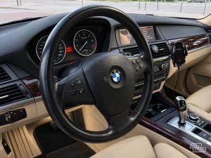 Melns BMW X5 2011 Utena, ar dzinēja tilpumu 3.00 L un nobraukumu 217 tūkst. km par 10500 €, foto 18 vietnē AUTOMOTO.COM.LV