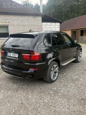 Melns BMW X5 2011 Ludza, ar dzinēja tilpumu 3.00 L un nobraukumu 435 tūkst. km par 12000 €, foto 5 vietnē AUTOMOTO.COM.LV
