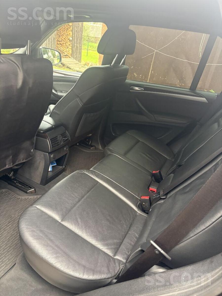Melns BMW X5 2011 Ludza, ar dzinēja tilpumu 3.00 L un nobraukumu 435 tūkst. km par 12000 €, foto 12 vietnē AUTOMOTO.COM.LV