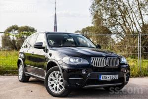 Melns BMW X5 2011 Rīga, ar dzinēja tilpumu 3.00 L un nobraukumu 300 tūkst. km par 11990 €, foto 3 vietnē AUTOMOTO.COM.LV