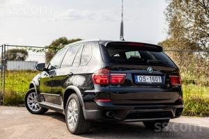 Melns BMW X5 2011 Rīga, ar dzinēja tilpumu 3.00 L un nobraukumu 300 tūkst. km par 11990 €, foto 7 vietnē AUTOMOTO.COM.LV