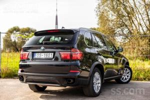 Melns BMW X5 2011 Rīga, ar dzinēja tilpumu 3.00 L un nobraukumu 300 tūkst. km par 11990 €, foto 8 vietnē AUTOMOTO.COM.LV