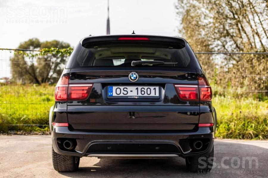 Melns BMW X5 2011 Rīga, ar dzinēja tilpumu 3.00 L un nobraukumu 300 tūkst. km par 11990 €, foto 9 vietnē AUTOMOTO.COM.LV
