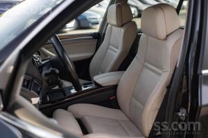 Melns BMW X5 2011 Rīga, ar dzinēja tilpumu 3.00 L un nobraukumu 300 tūkst. km par 11990 €, foto 14 vietnē AUTOMOTO.COM.LV