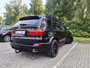 Melns BMW X5 2011 Jelgava, ar dzinēja tilpumu 3.00 L un nobraukumu 367 tūkst. km par 10500 €, foto 5 vietnē AUTOMOTO.COM.LV