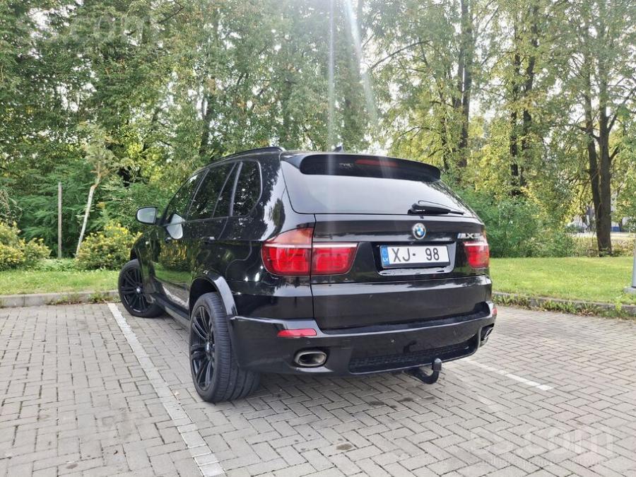 Melns BMW X5 2011 Jelgava, ar dzinēja tilpumu 3.00 L un nobraukumu 367 tūkst. km par 10500 €, foto 6 vietnē AUTOMOTO.COM.LV