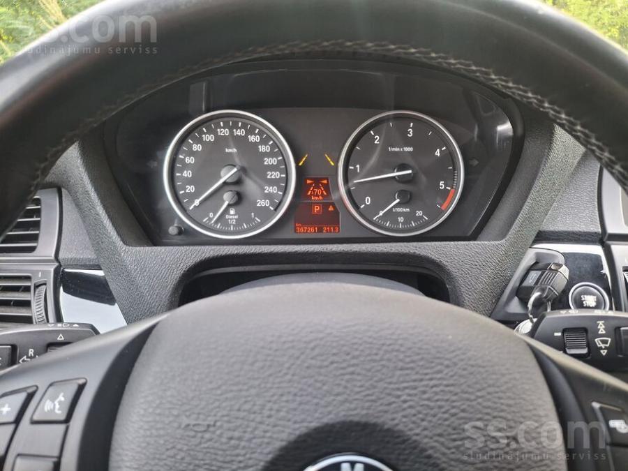 Melns BMW X5 2011 Jelgava, ar dzinēja tilpumu 3.00 L un nobraukumu 367 tūkst. km par 10500 €, foto 13 vietnē AUTOMOTO.COM.LV