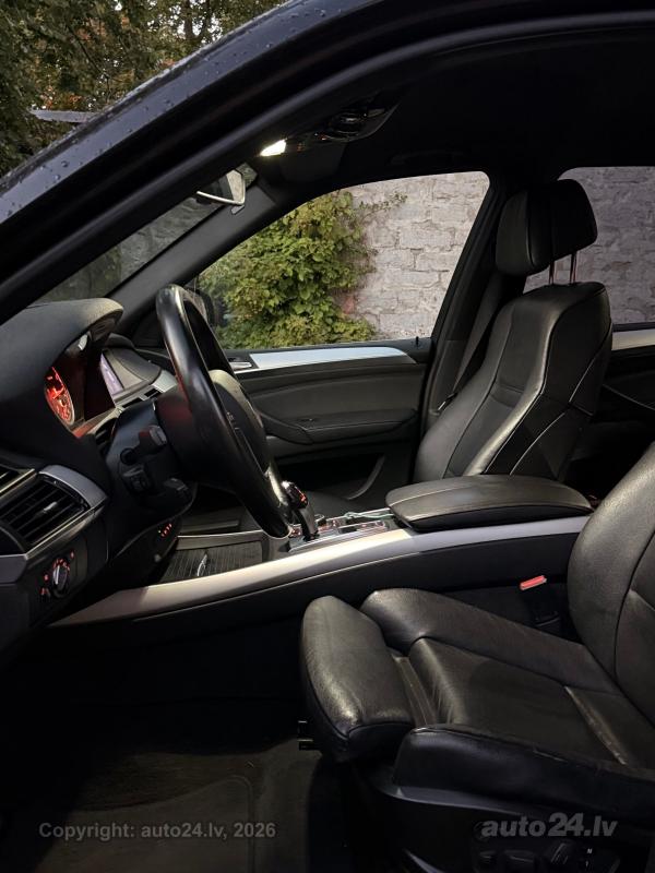 BMW X5 2011 Tallina vietnē Melns BMW X5 2011 Tallina, ar dzinēja tilpumu 3.00 L un nobraukumu 395 tūkst. km par 11000 €, foto 10 vietnē AUTOMOTO.COM.LV