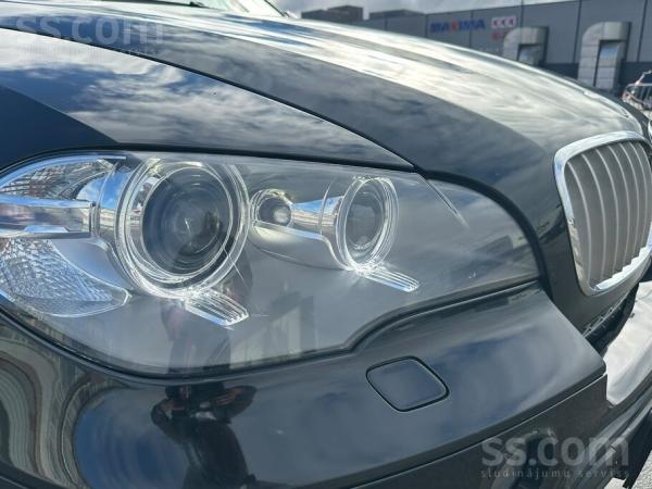 BMW X5 2011 RÄ«ga vietnÄ Melns BMW X5 2011 RÄ«ga, ar dzinÄja tilpumu 3.00 L un nobraukumu 282 tÅ«kst. km par 11200 ā¬, foto 11 vietnÄ AUTOMOTO.COM.LV