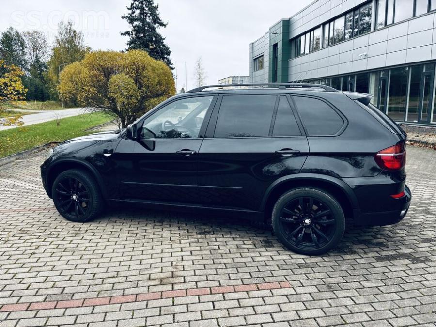 Melns BMW X5 2011 Tukums, ar dzinēja tilpumu 3.00 L un nobraukumu 309 tūkst. km par 13500 €, foto 7 vietnē AUTOMOTO.COM.LV