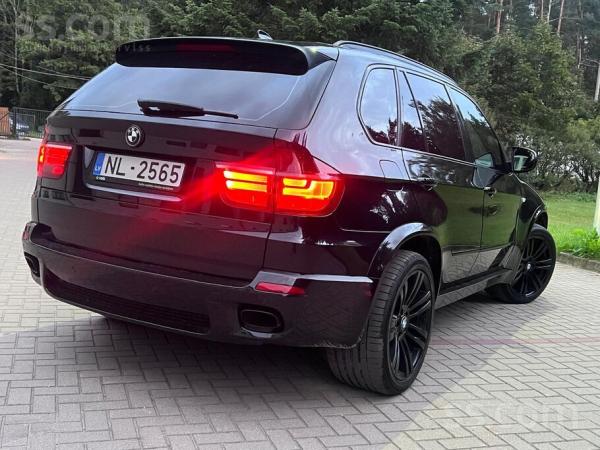 Melns BMW X5 2011 Rīga, ar dzinēja tilpumu 3.00 L un nobraukumu 268 tūkst. km par 10980 €, foto 5 vietnē AUTOMOTO.COM.LV