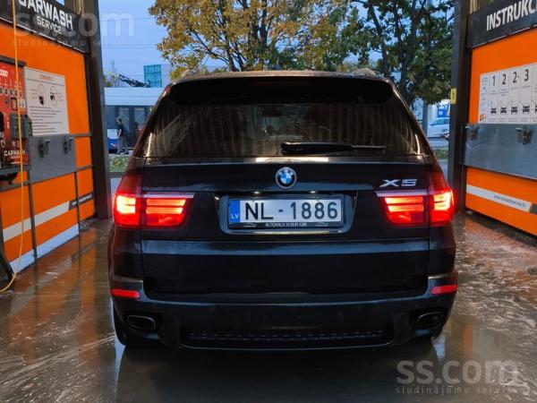 Melns BMW X5 2011 Rīga, ar dzinēja tilpumu 3.00 L un nobraukumu 309 tūkst. km par 14500 €, foto 7 vietnē AUTOMOTO.COM.LV