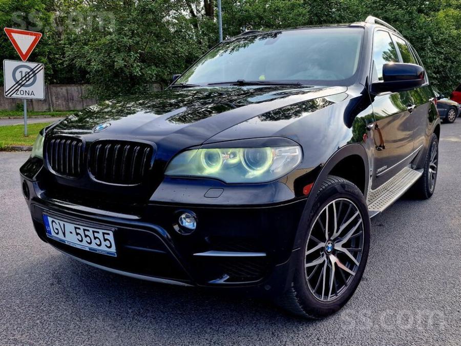 Melns BMW X5 2012 Rīga, ar dzinēja tilpumu 3.00 L un nobraukumu 220 tūkst. km par 10500 €, foto 6 vietnē AUTOMOTO.COM.LV