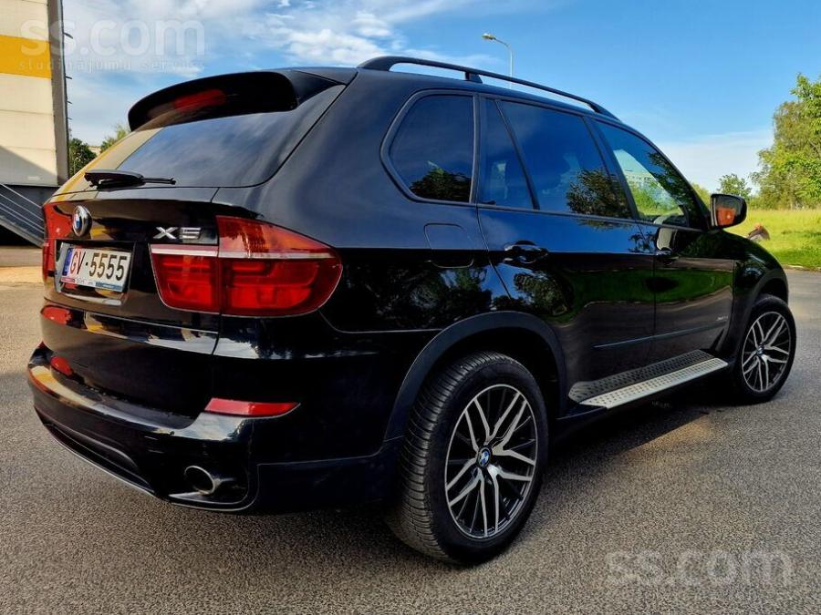 Melns BMW X5 2012 Rīga, ar dzinēja tilpumu 3.00 L un nobraukumu 220 tūkst. km par 10500 €, foto 7 vietnē AUTOMOTO.COM.LV
