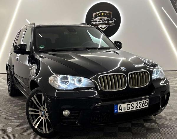 Melns BMW X5 2012 Marijampole, ar dzinēja tilpumu 2.99 L un nobraukumu 300 tūkst. km par 13450 €, foto 1 vietnē AUTOMOTO.COM.LV