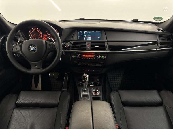Melns BMW X5 2012 Marijampole, ar dzinēja tilpumu 2.99 L un nobraukumu 300 tūkst. km par 13450 €, foto 9 vietnē AUTOMOTO.COM.LV