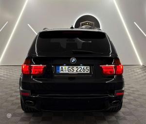 Melns BMW X5 2012 Marijampole, ar dzinēja tilpumu 2.99 L un nobraukumu 300 tūkst. km par 13450 €, foto 24 vietnē AUTOMOTO.COM.LV