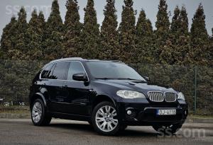 Melns BMW X5 2012 Jelgava, ar dzinēja tilpumu 3.00 L un nobraukumu 262 tūkst. km par 15500 €, foto  vietnē AUTOMOTO.COM.LV