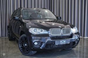 Black BMW X5 2012 in Marijampole, with an engine capacity of 2.99 L and mileage of 216 thousand km for 13950 €, photo 2 on AUTOMOTO.COM.LV