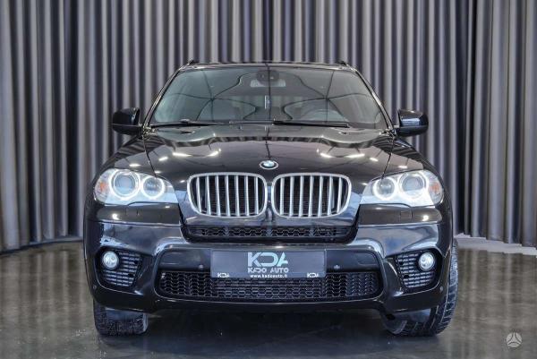 Melns BMW X5 2012 Marijampole, ar dzinēja tilpumu 2.99 L un nobraukumu 216 tūkst. km par 13950 €, foto 3 vietnē AUTOMOTO.COM.LV